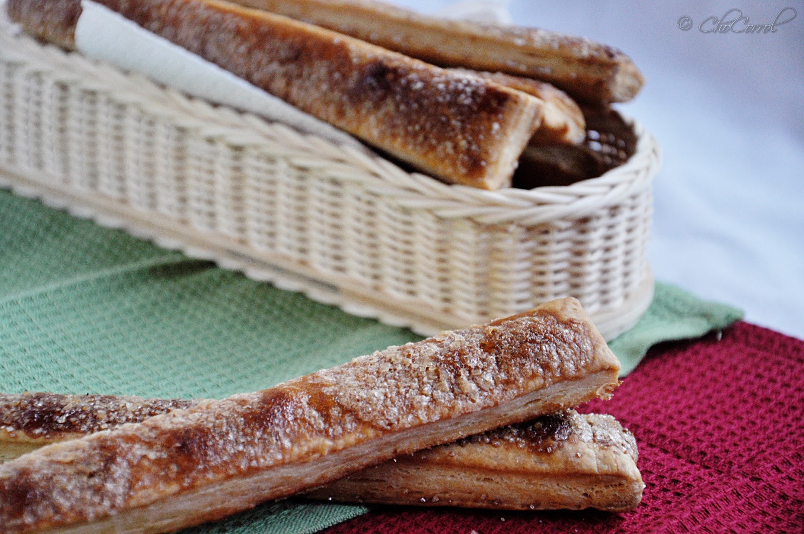 CoLoRes, SaBoRes, oLoRes...CoLoRs, TaSTeS, SmeLLS: puff pastry ...