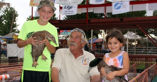 THE WESTERNER: Deming Duck Race - Lucero, Sandoval in the winners' circle