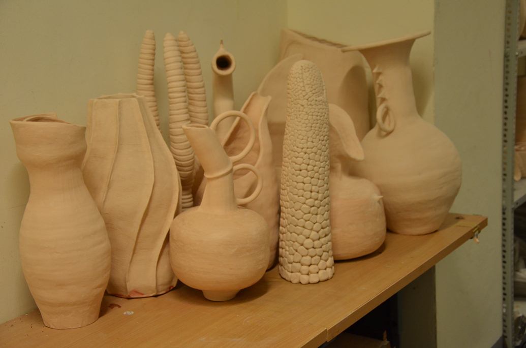 KARYA SENI HALUS: SERAMIK SENI HALUS