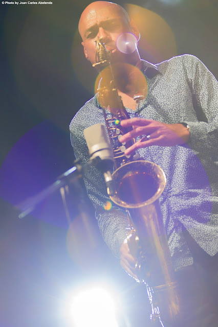JAZZ Recordings: JOSHUA REDMAN: Walking Shadows
