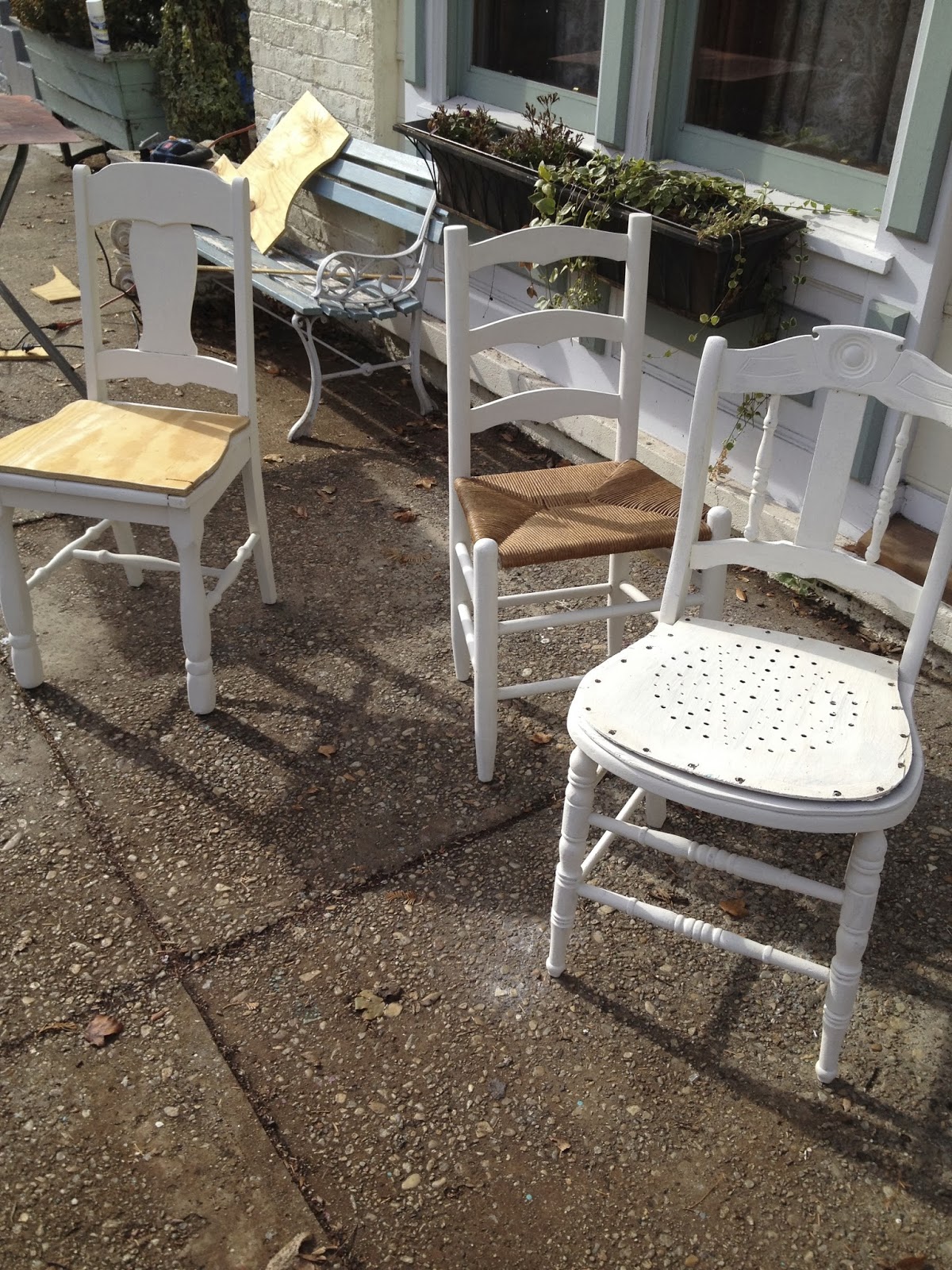 SheShe, The Home Magician: How to make random chairs into a set