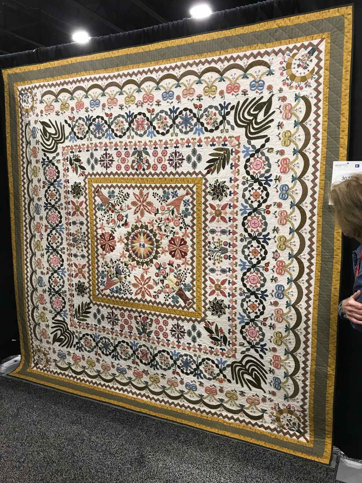 Rebecca Grace Quilting: Three Favorite Traditional Applique Quilts From ...