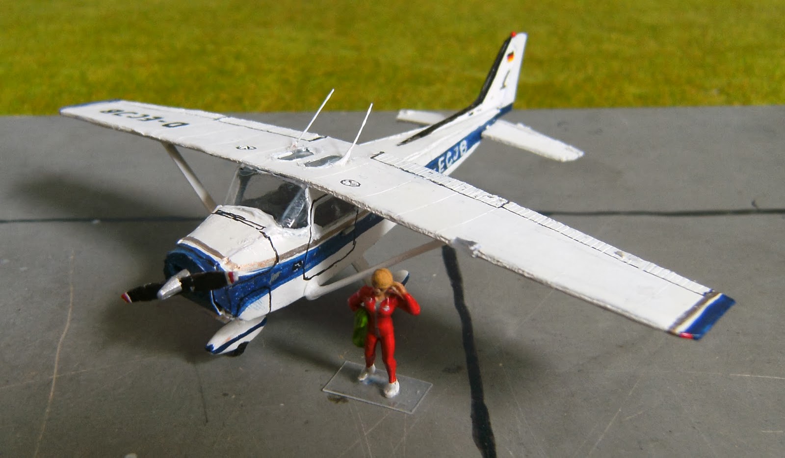 Papercraft Kit Cessna 172 Skyhawk Airplane 3d Paper Model Crafting Kit ...