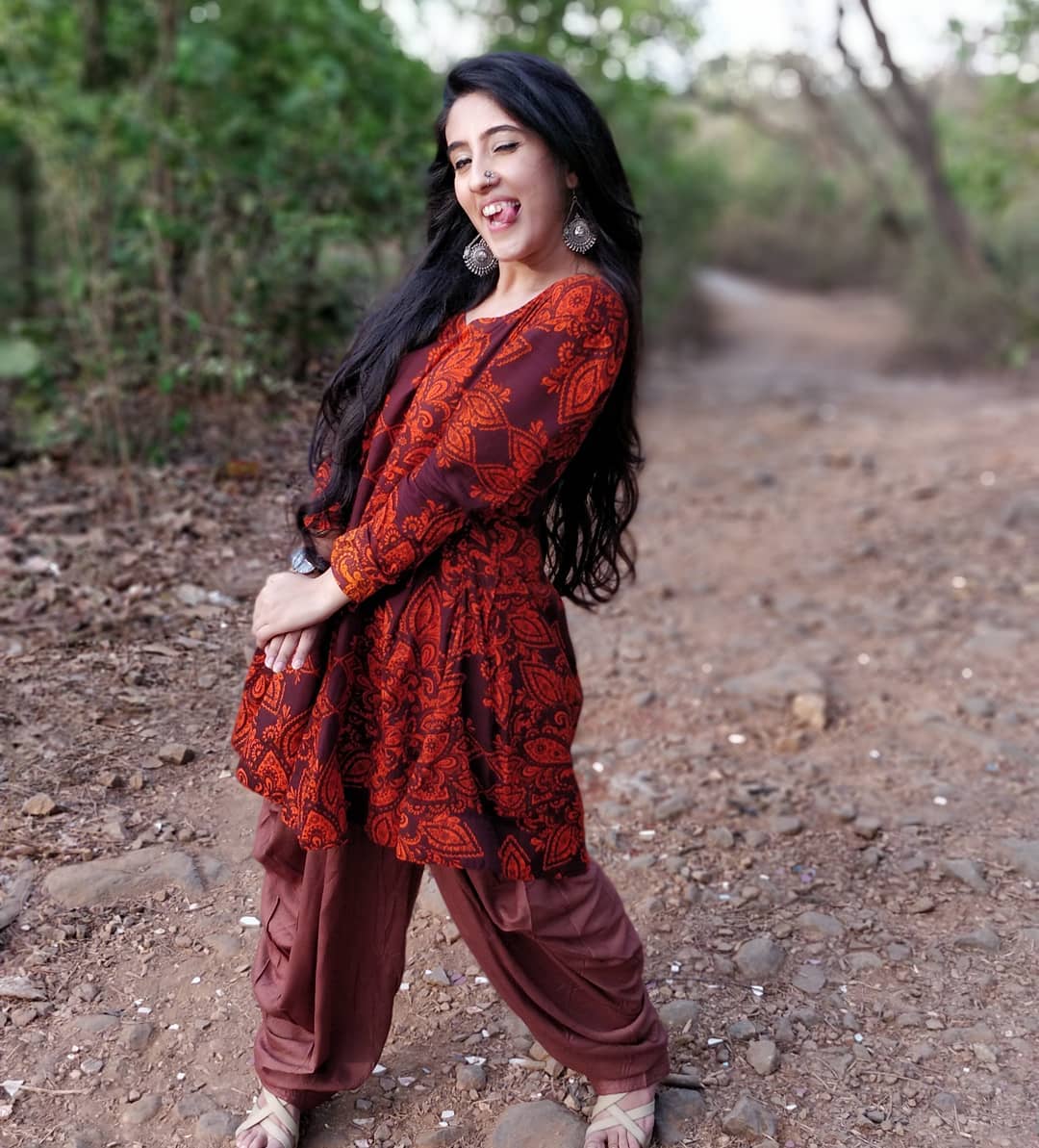 Sameeksha Sud | Wallpaper | Images | Pic Hd | Photo | Image Hd ...