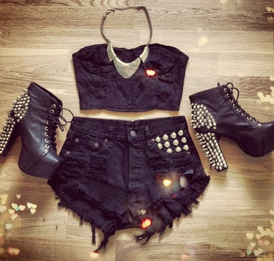 The time: Capitulo 34: "Clues"