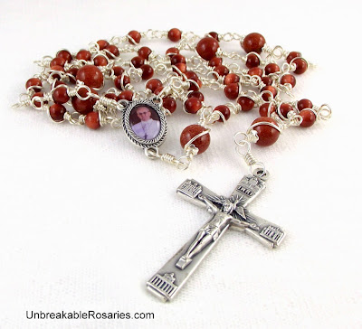 Unbreakable Rosaries: Pope Francis Wire Wrapped Rosary Beads In ...