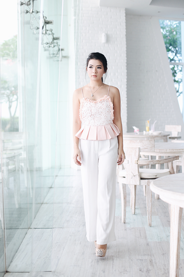 Brown Platform: White mess