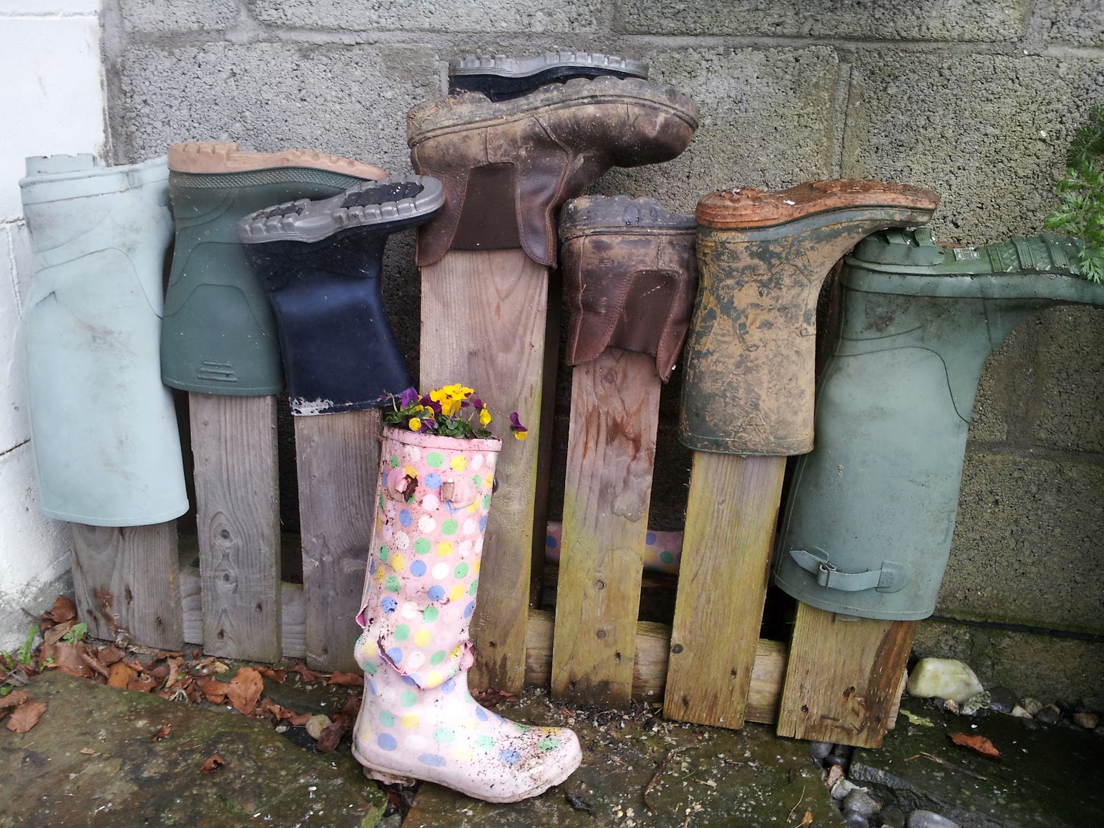 ECOMANIA BLOG: Reciclando tus Botas Viejas