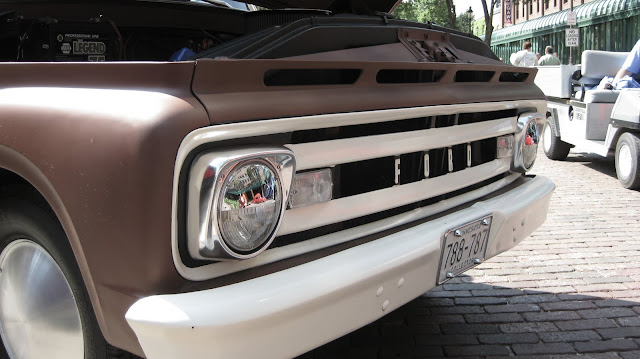 Mod-Architecture: Modernist Cars?