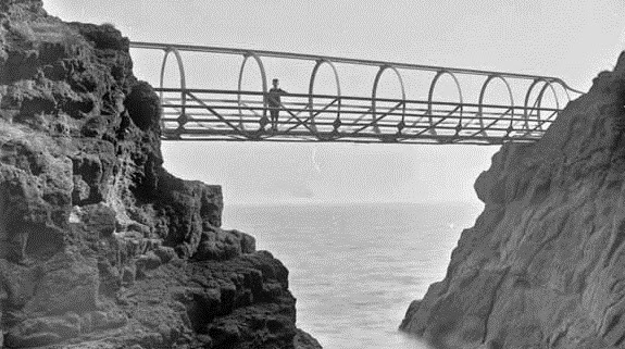 Lord Belmont in Northern Ireland: The Gobbins Path
