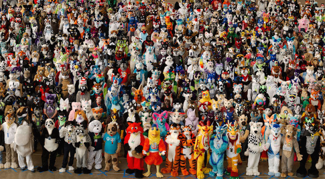 ¿Que es una convención Furry?