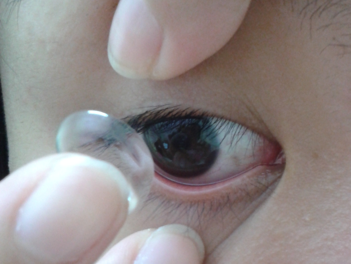 V Care Optic & Contact Lens Center: Eye Care Tips