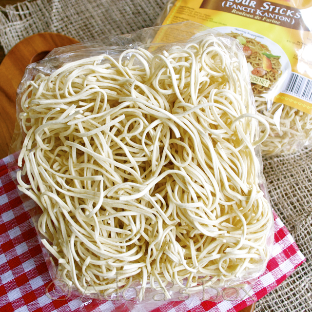 Adora's Box: PANCIT CANTON