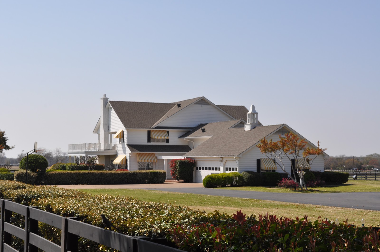 My Fruitful Life: Tour of Southfork Ranch Review