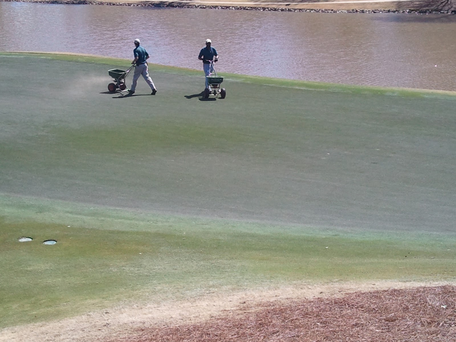 Great Waters Golf Course Maintenance: Fertilizing Greens