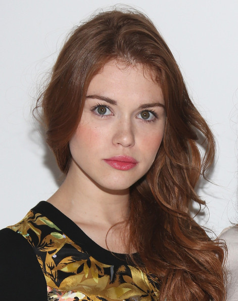 gossip-withouttheguild: Holland Roden and Shenae Grimes attend the ...