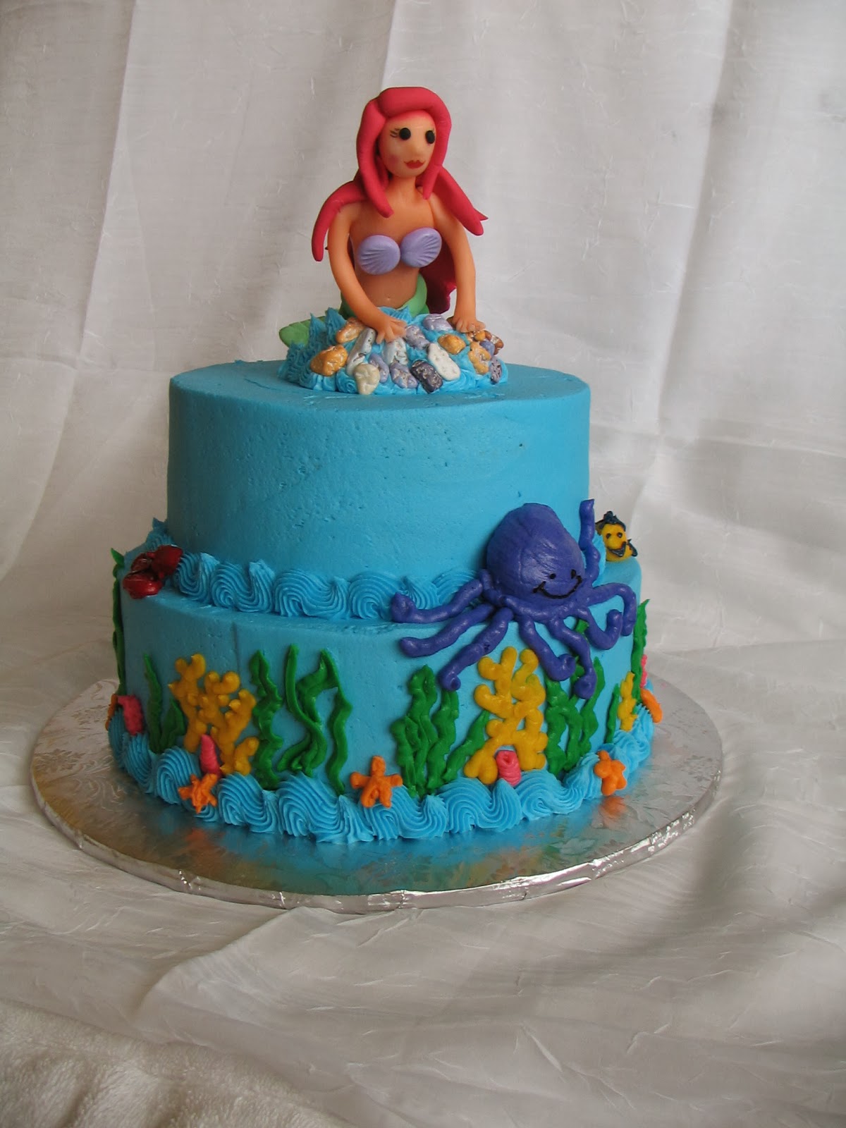 Piped Dreams: 2-tier Ocean Cake with 3D Mermaid Topper