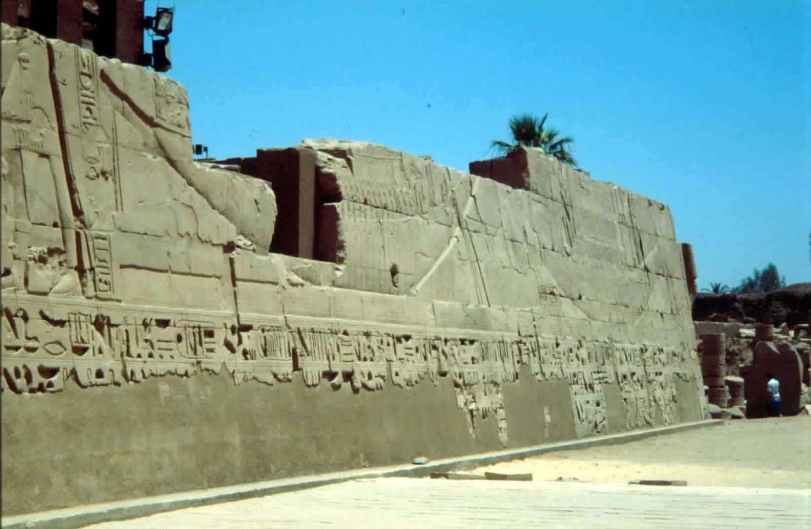 the third pylon of karnak temple - egypt civilization
