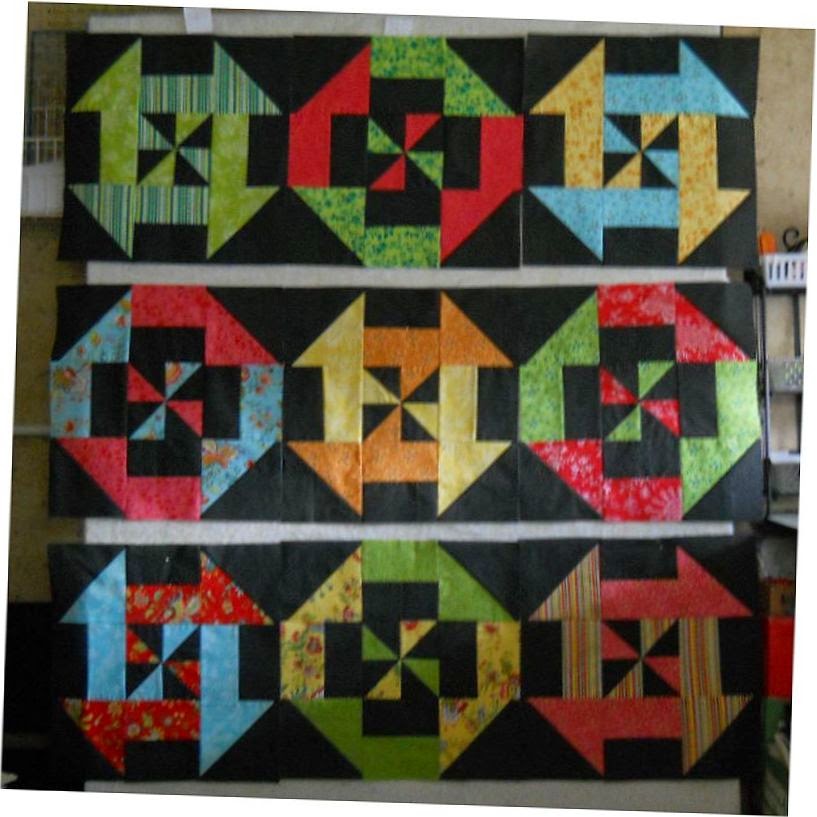 Scrapbox Quilts: The Disappearing Pinwheel
