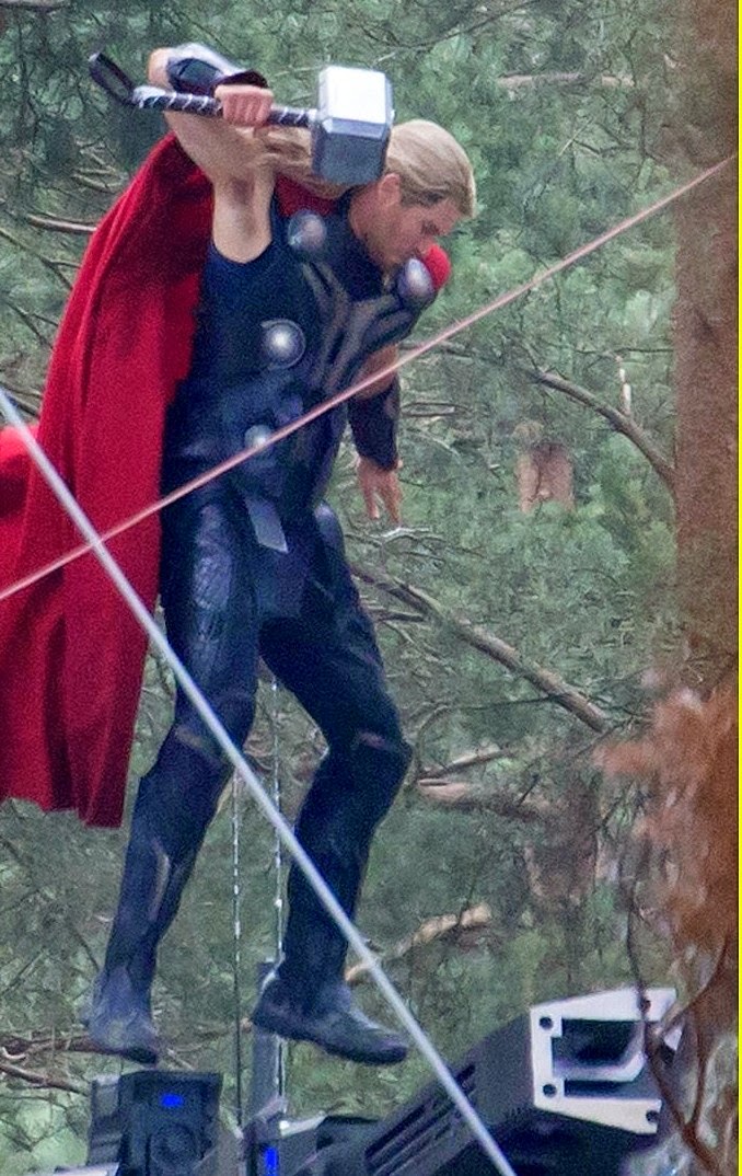 SNEAK PEEK: "Avengers: Age Of Ultron" - 'Thor' Revealed