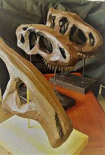 Real Art News: dinosaurs etc