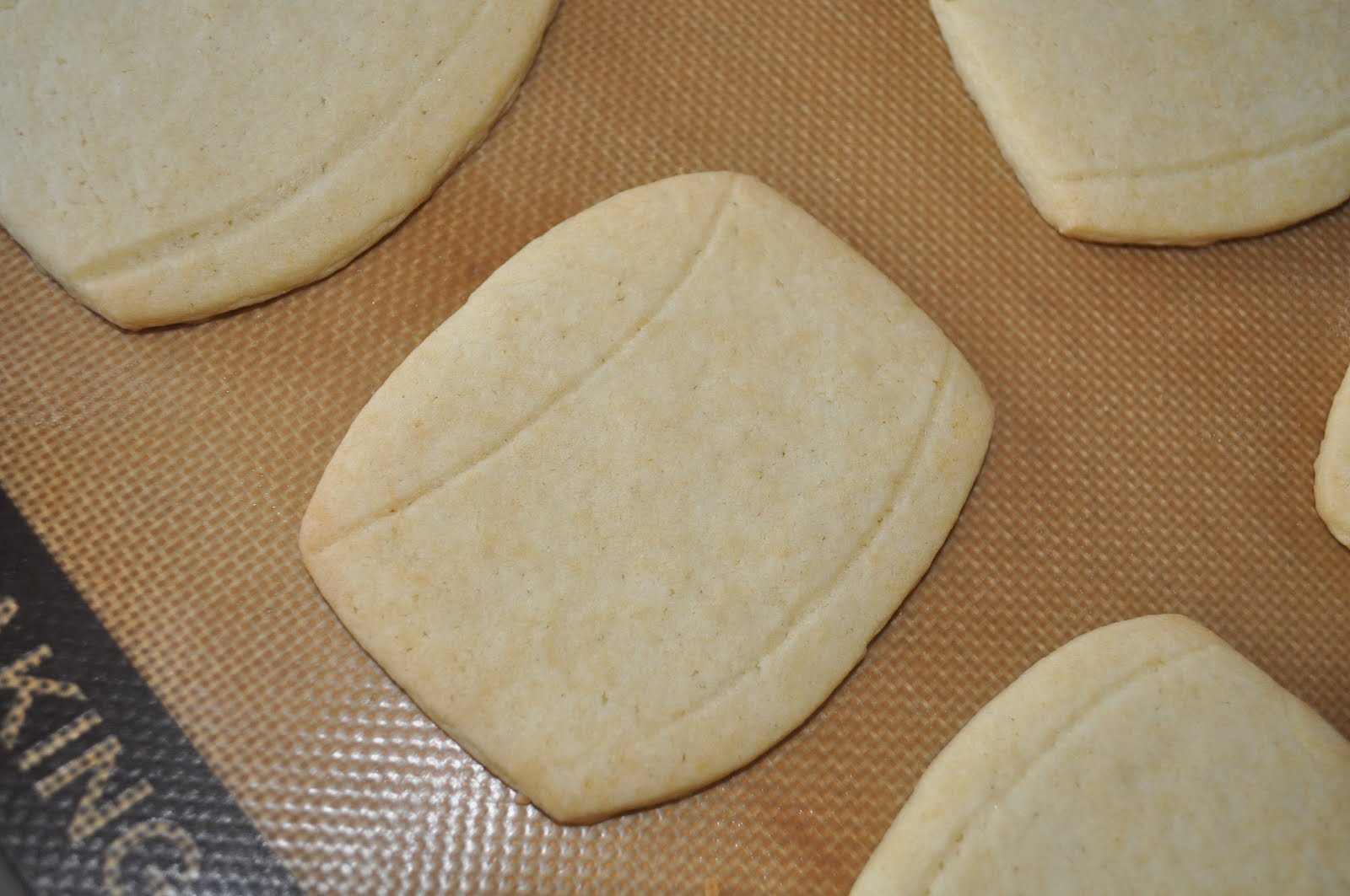 How to Make a Vintage Toy Drum Cookie – Suz Daily