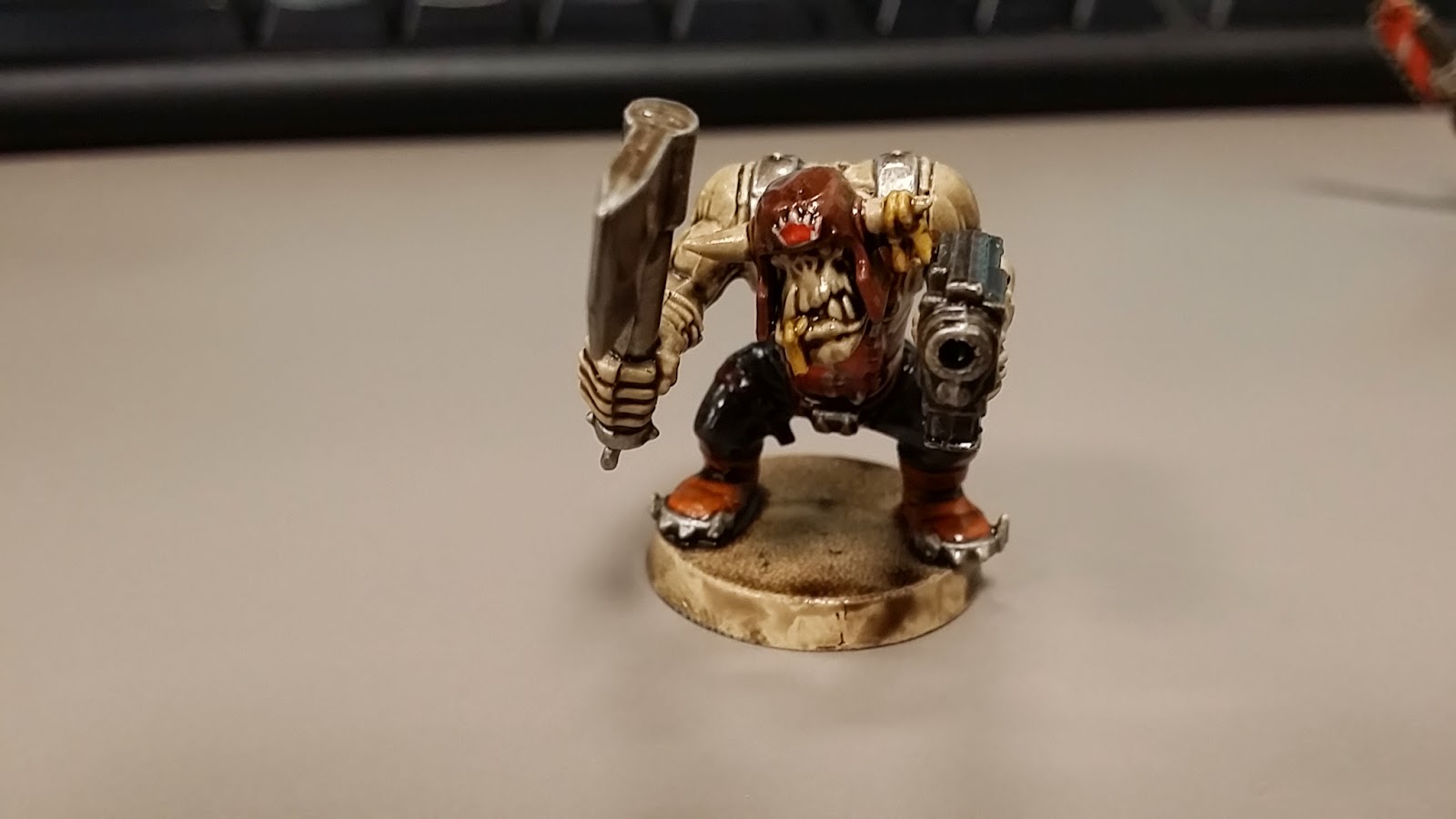 Grim Dark Kitchen: Dip Shading Warhammer 40k Miniatures With a Wood ...