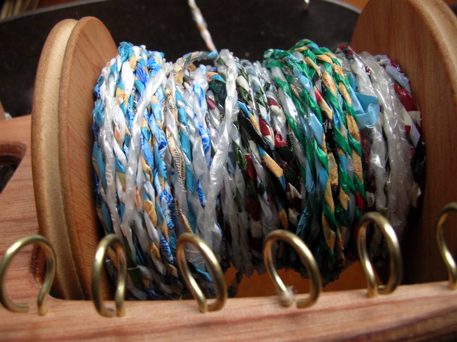 Handspinning Plarn