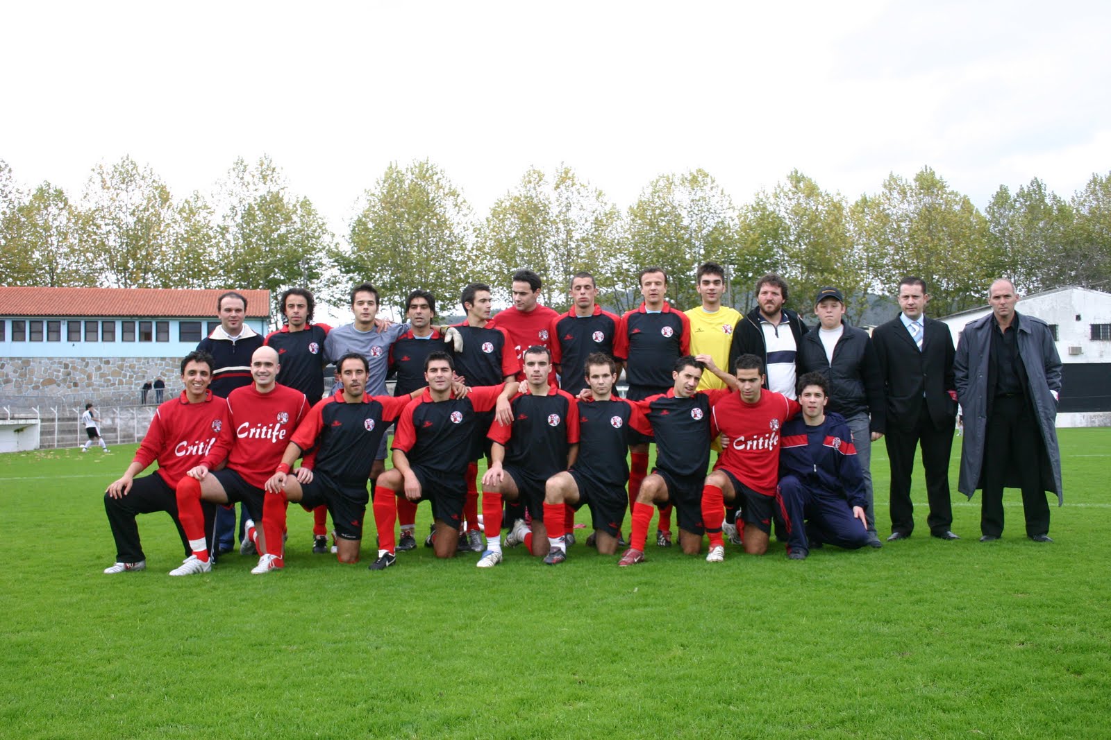 JOGOS 100 ESTRELAS: 14. Ronfe,4 Lousado,1