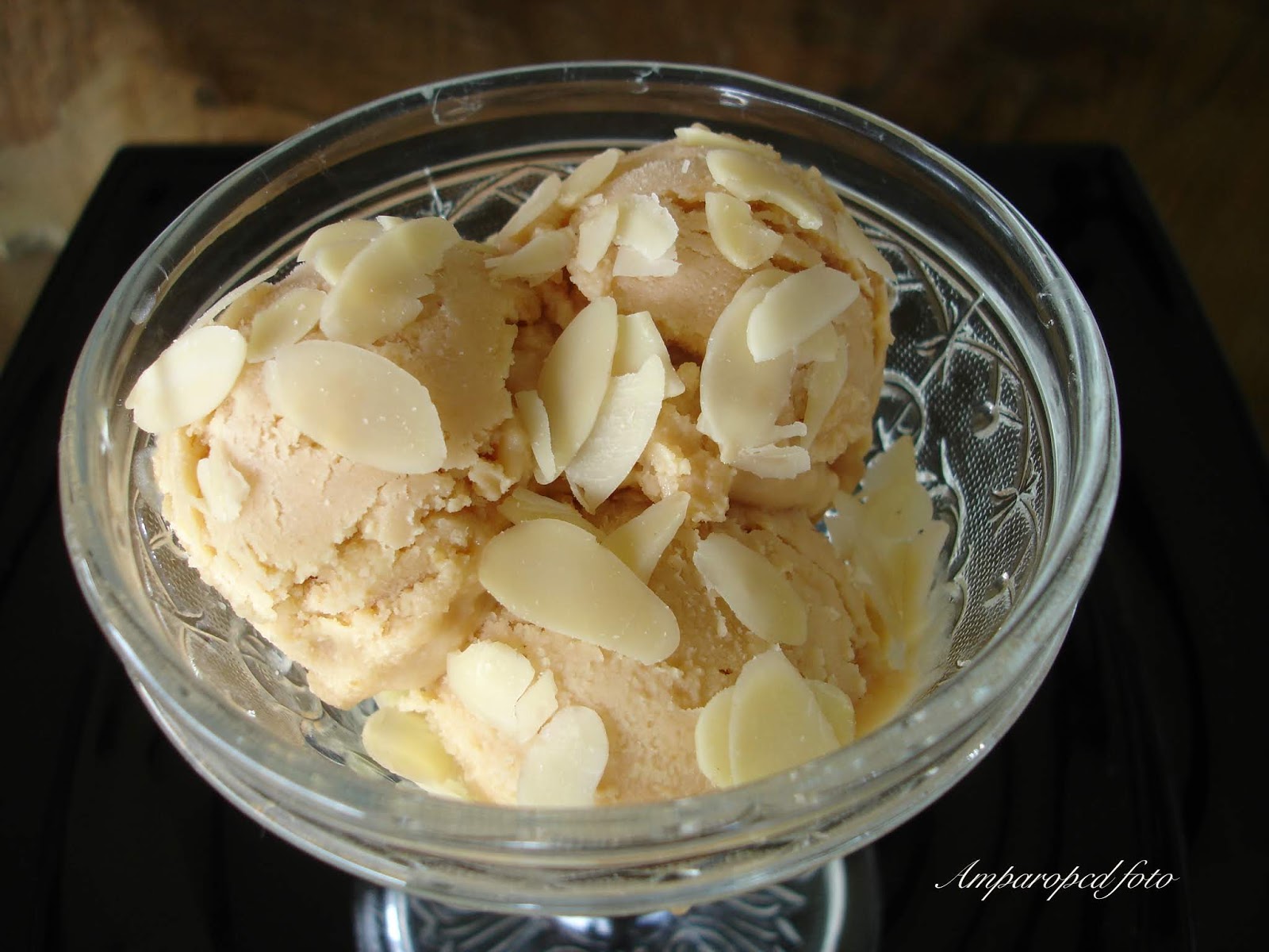 Cocinando en casa: Helado de turrón de Jijona