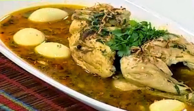 foodie: egg with chicken curry(murgh anda shorba)