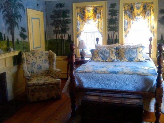 Eye For Design: Decorate With Primitive Colonial Murals