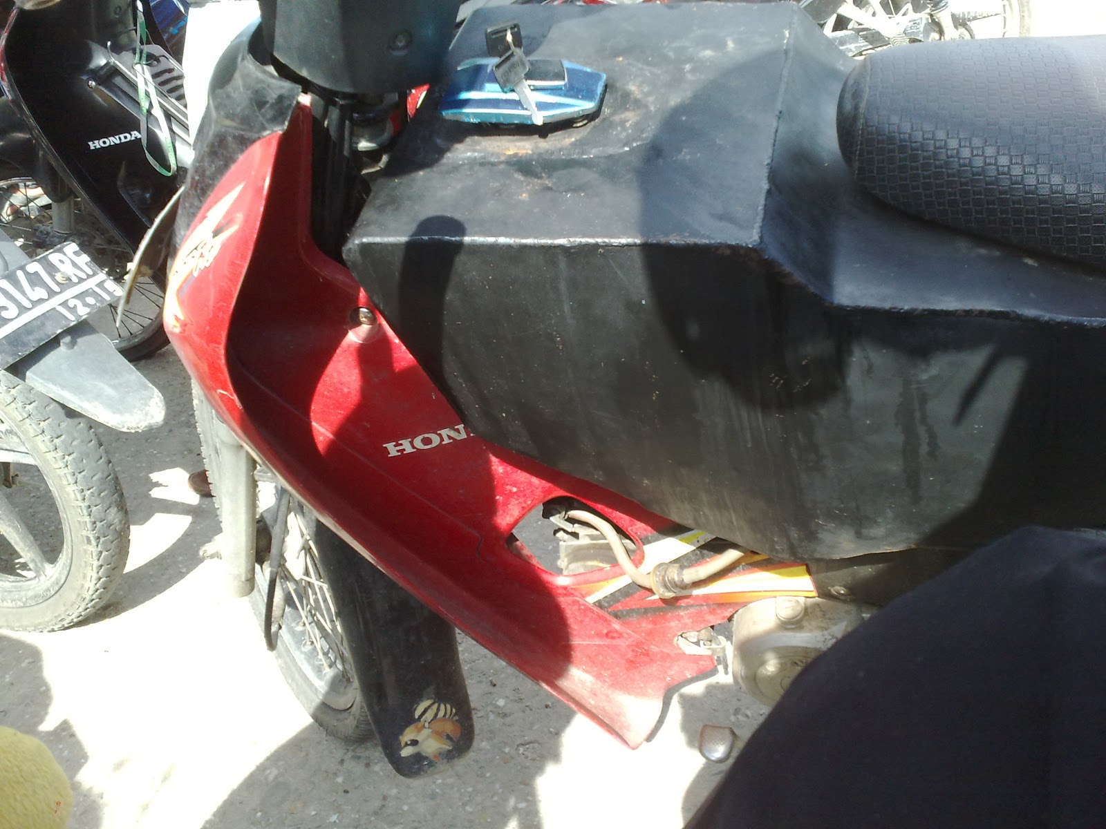 Campu Sajo: Motor Bebek Modifikasi Tangki