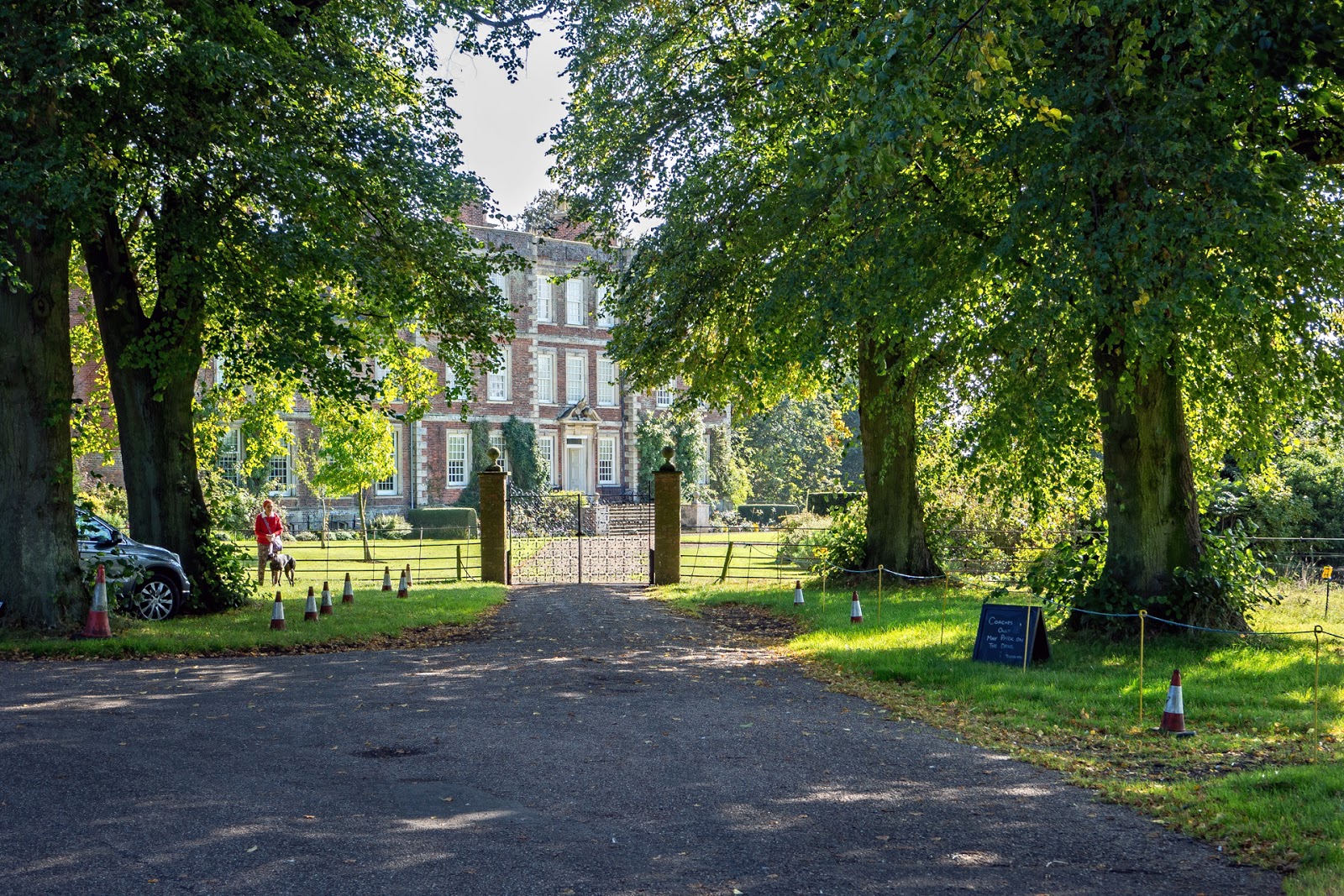 Lincolnshire Cam: The Gardens at Gunby Hall. (1 of 2)