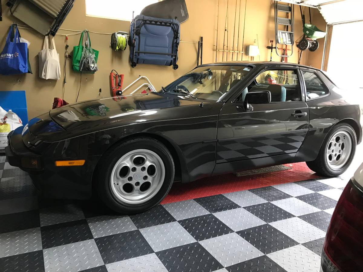 Minty Clean: 1983 Porsche 944 - DailyTurismo