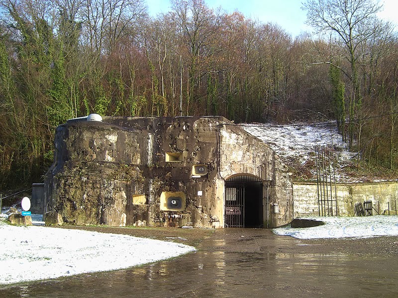 Historica: Acción aérea de Eben Emael.