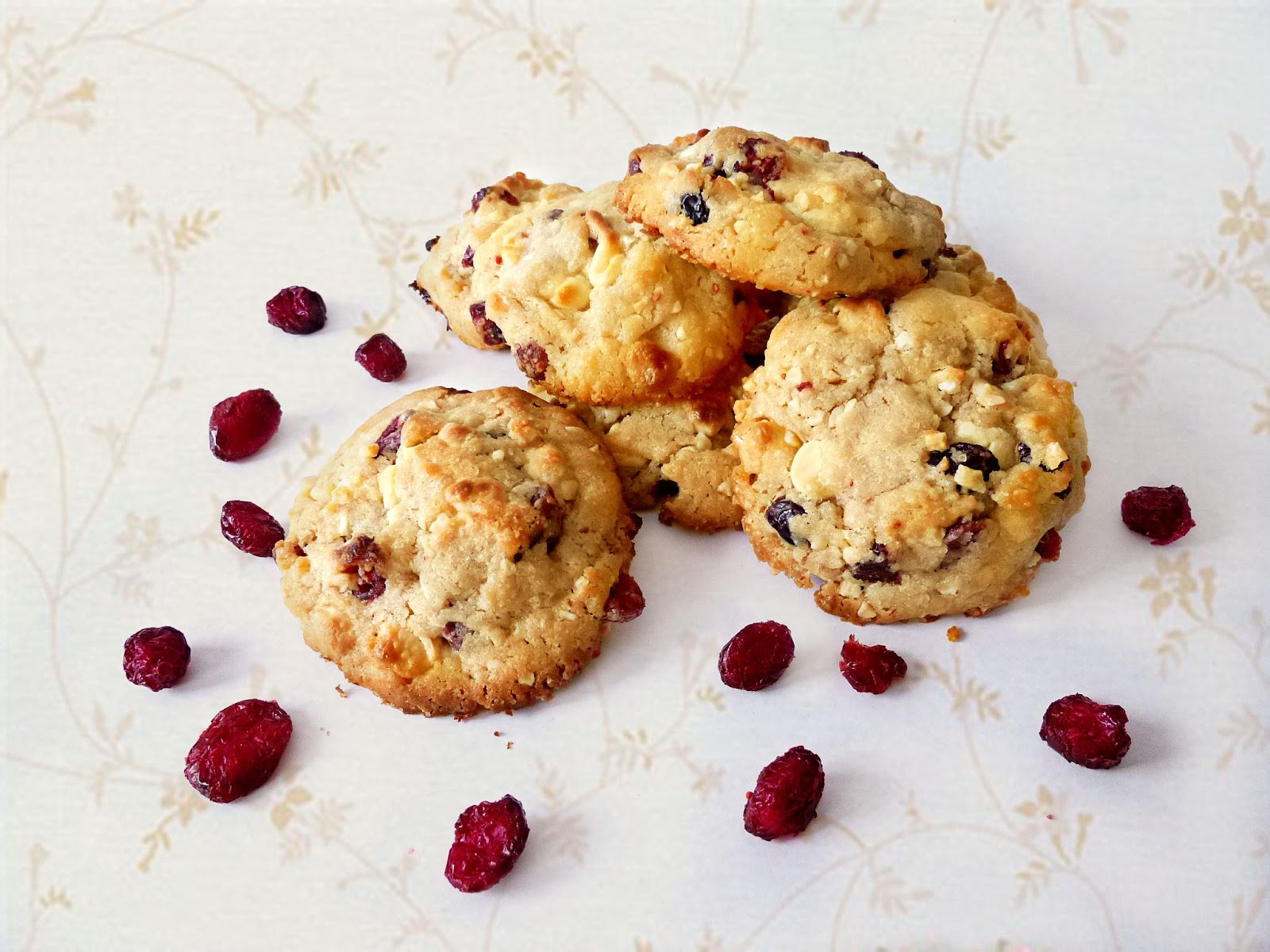 Cookies de Chocolate Blanco, Arándanos y Almendra | RECETINES ASGAYA
