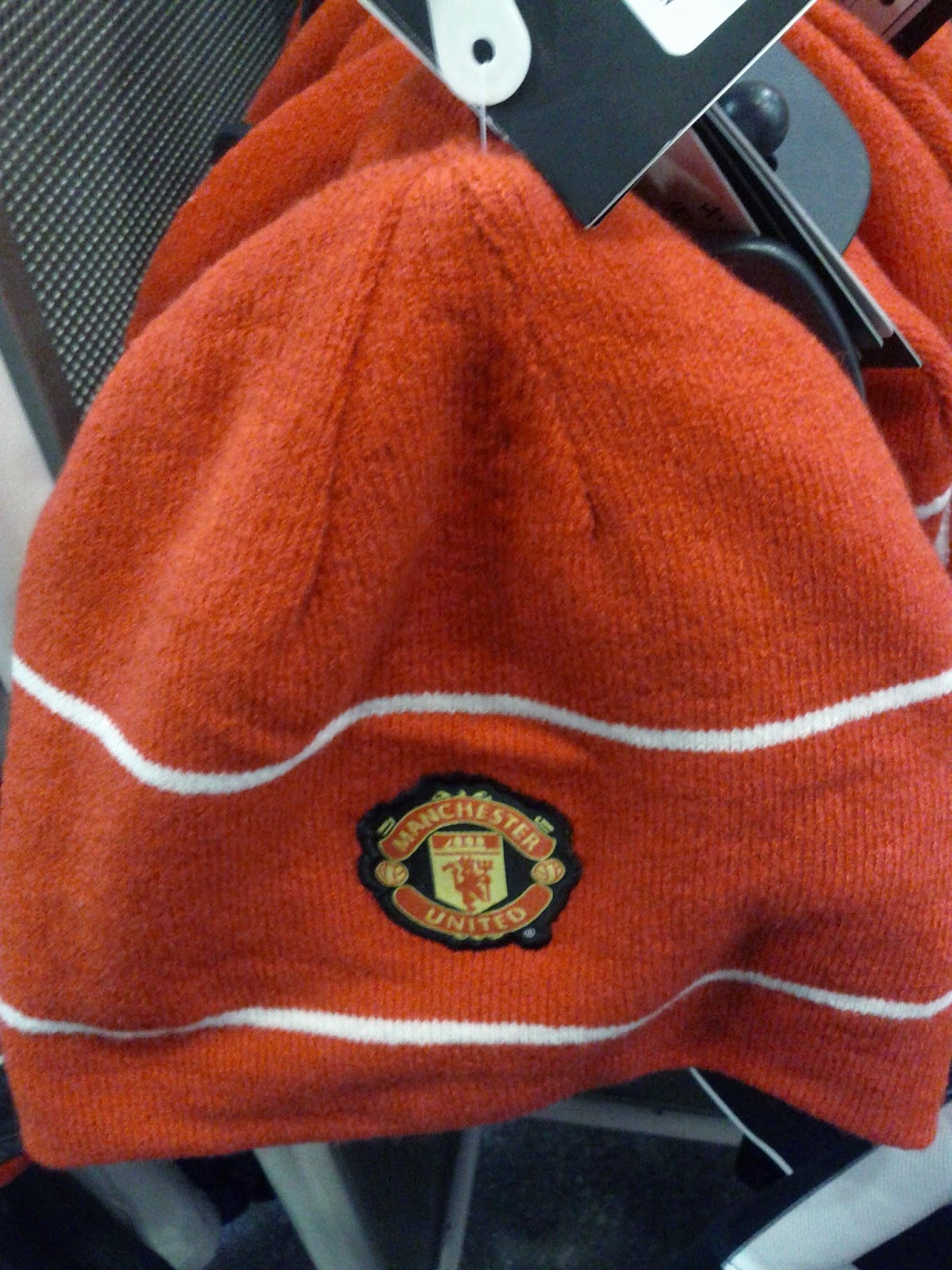 Toronto things: Manchester United Red Toque