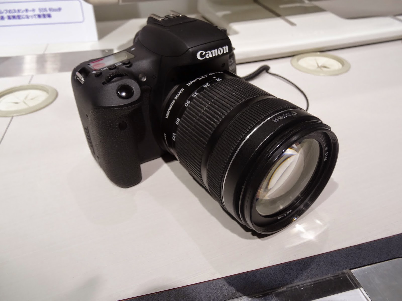 パソコンとカメラに繋がるもの: 【レビュー】Canon EOS 8000D とにかく入門機。