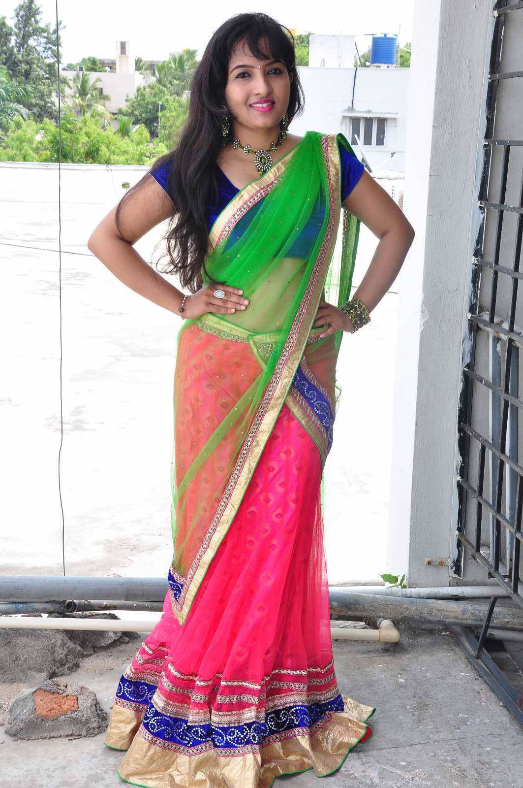 Roshini Latest Hot Cleveage Glamourous PhotoShoot Images In Green and ...