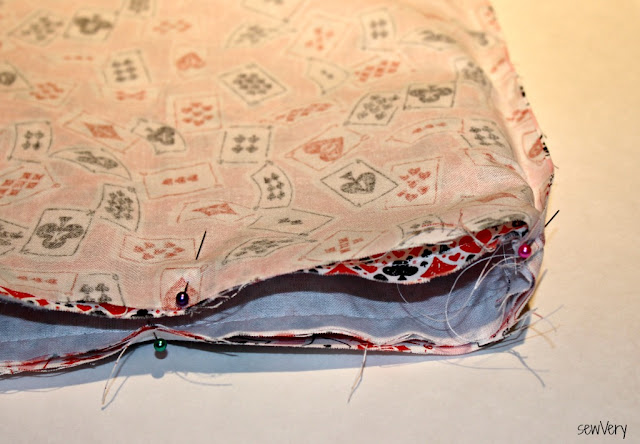 sewVery: Wonderland Blog Hop: Chair Pocket Tutorial