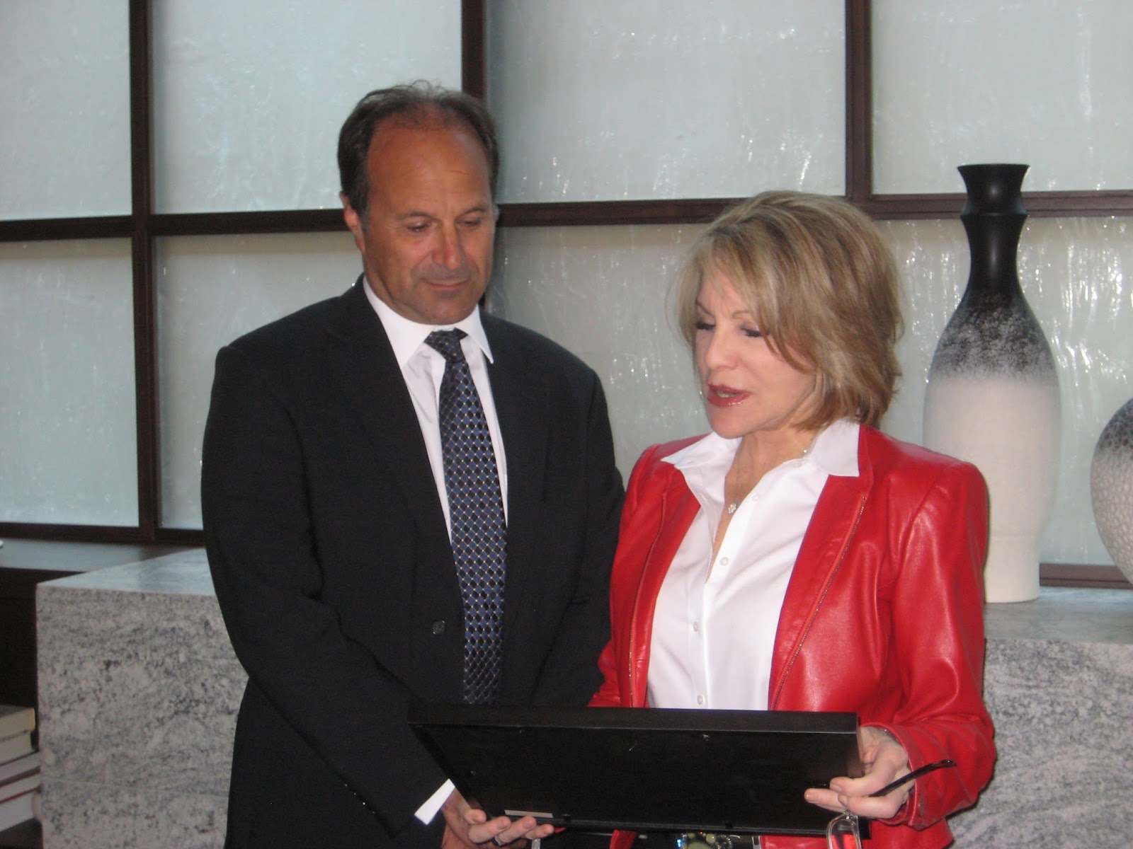 Robert Dyer @ Bethesda Row: Stonehall Bethesda condos officially ...