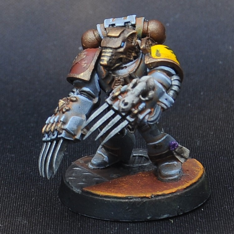 Space Wolves: Lightning Claws
