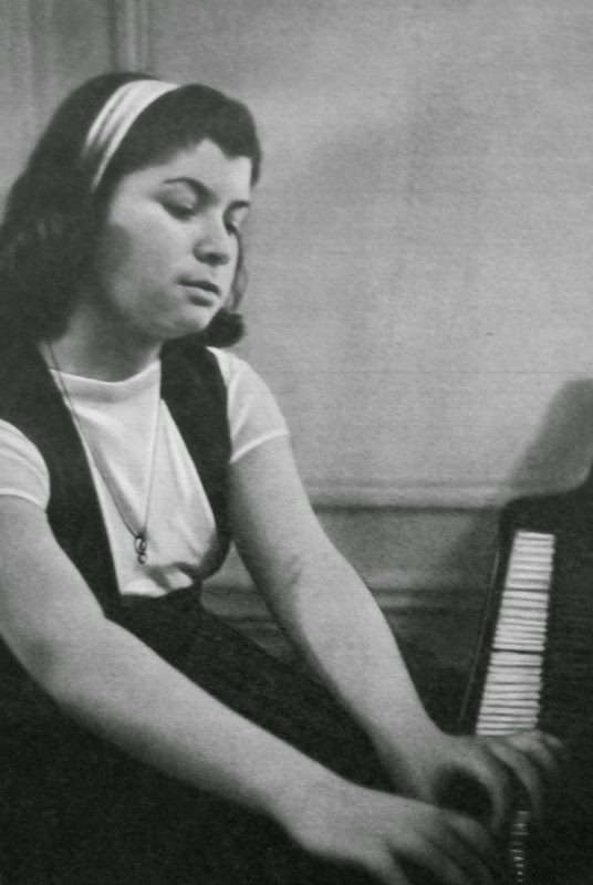 OĞUZ TOPOĞLU : Paris'te bir Türk harikası