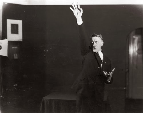 bokeptanteabgsmatubeindonesia.com: Inilah Foto Adolf Hitler yang Sangat ...