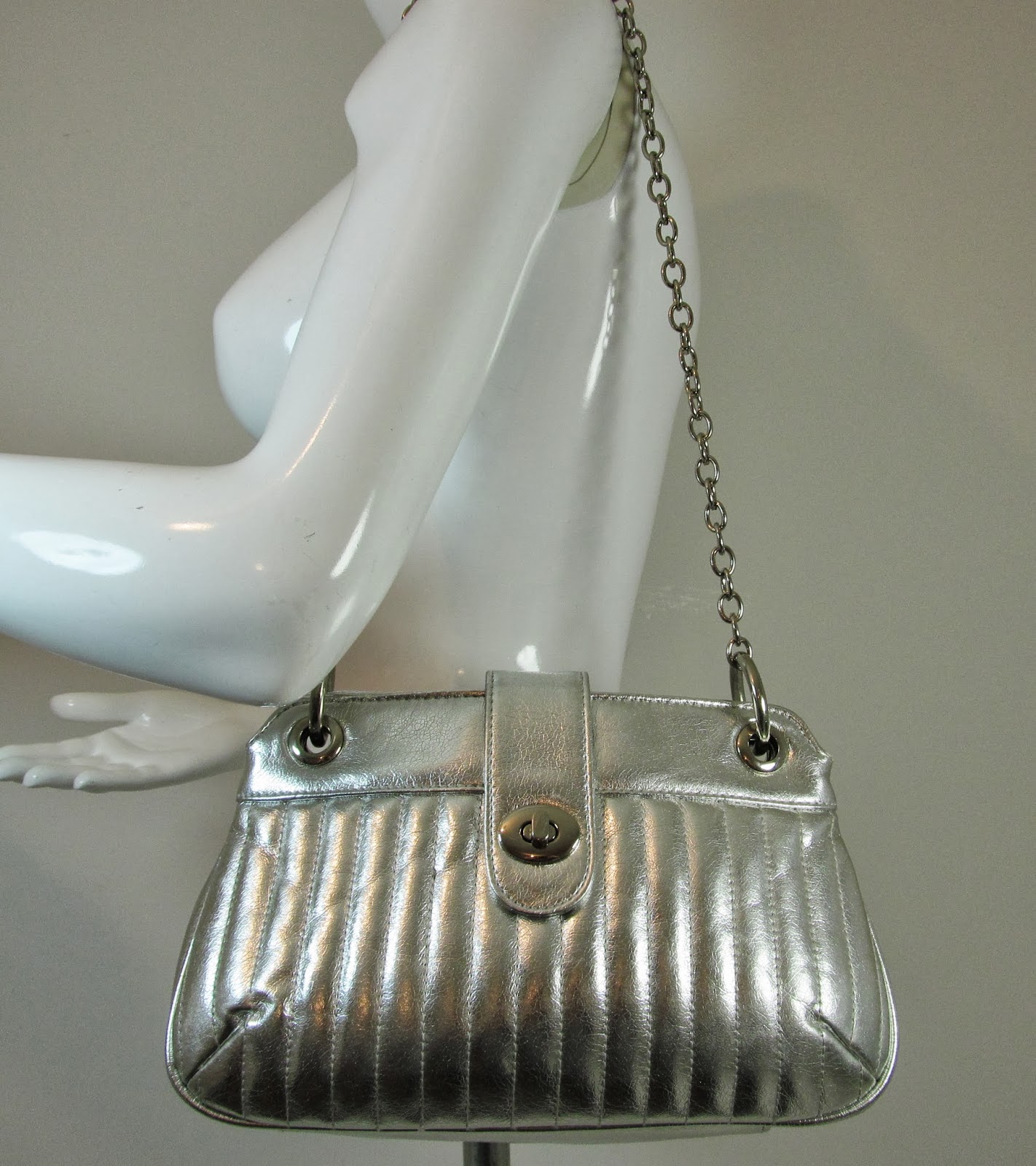 VINTAGE JANE SHILTON SHINY SILVER QUILTED SHOULDER BAG HANDBAG PURSE ...