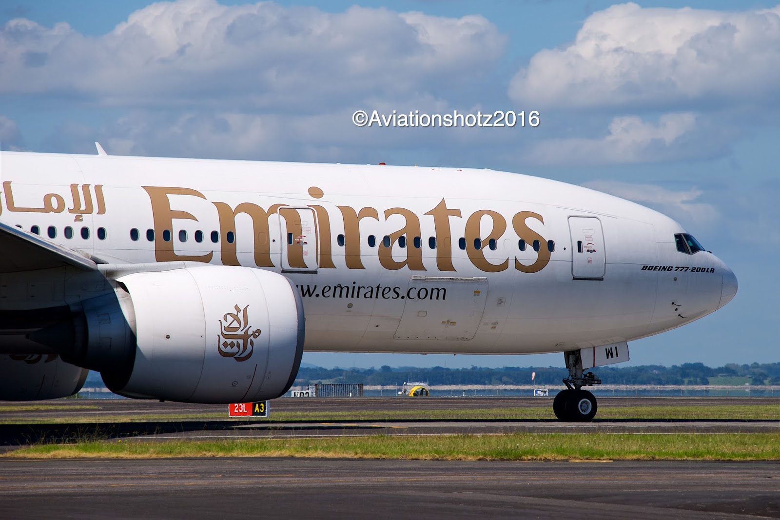 Aviationshotz: Emirates B777-200LR, A6-EWI