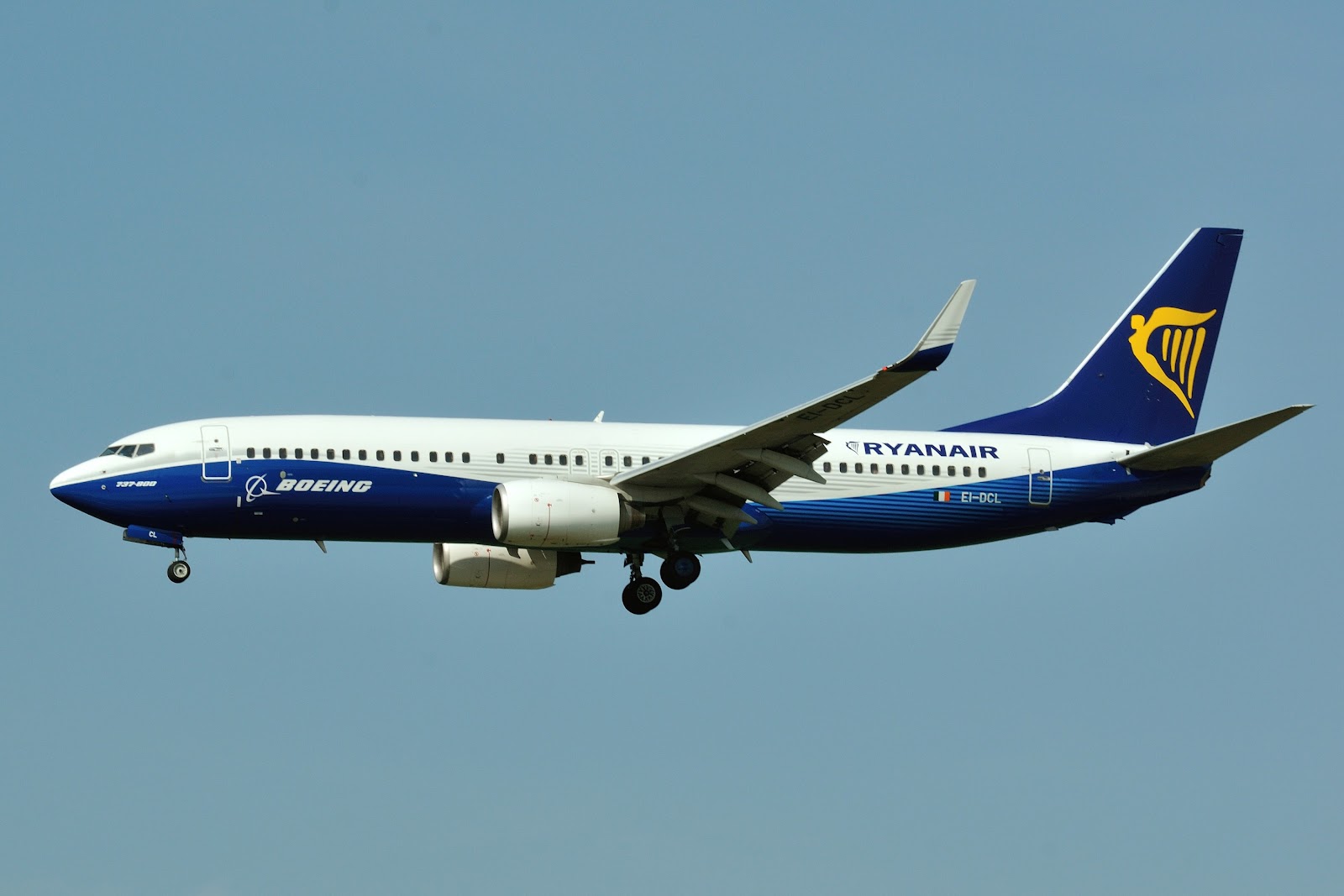 GB Special: B737-8AS, Ryanair, EI-DCL,