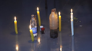 Hiperbolapedia: JUJU ~ Ritual dari Zimbabwe untuk Keberuntungan