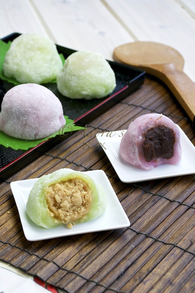 Adora's Box: PEANUT BUTTER MOCHI